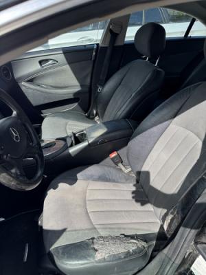 Melns Mercedes-Benz CLS 320 2006 Tallina, ar dzinēja tilpumu 0.00 L un nobraukumu 273 tūkst. km par 3500 €, foto 6 vietnē AUTOMOTO.COM.LV