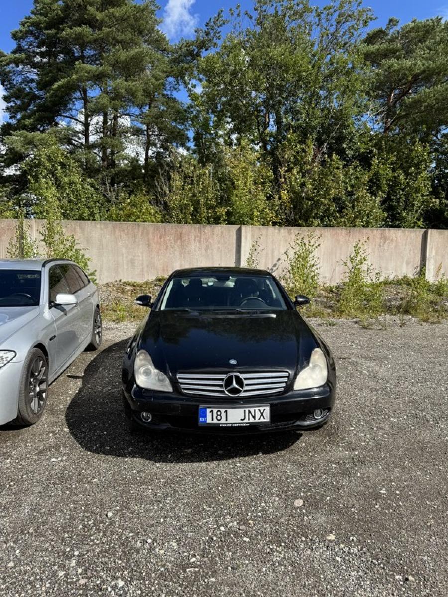 Melns Mercedes-Benz CLS 320 2006 Tallina, ar dzinēja tilpumu 0.00 L un nobraukumu 273 tūkst. km par 3500 €, foto 9 vietnē AUTOMOTO.COM.LV