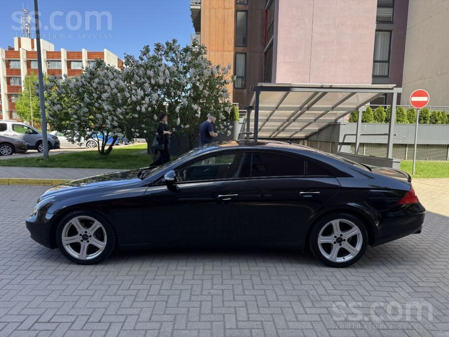 Melns Mercedes-Benz CLS 320 2007 Rīga, ar dzinēja tilpumu 3.00 L un nobraukumu 219 tūkst. km par 4490 €, foto 4 vietnē AUTOMOTO.COM.LV