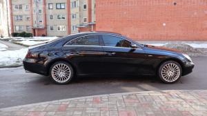 Melns Mercedes-Benz CLS 320 2007 Rīga, ar dzinēja tilpumu 3.00 L un nobraukumu 334 tūkst. km par 5200 €, foto  vietnē AUTOMOTO.COM.LV