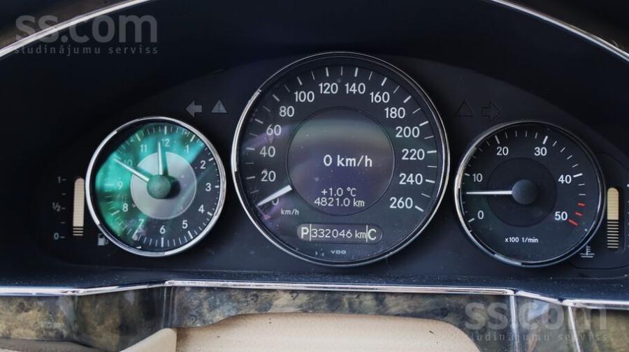 Melns Mercedes-Benz CLS 320 2007 Rīga, ar dzinēja tilpumu 3.00 L un nobraukumu 334 tūkst. km par 5200 €, foto 9 vietnē AUTOMOTO.COM.LV