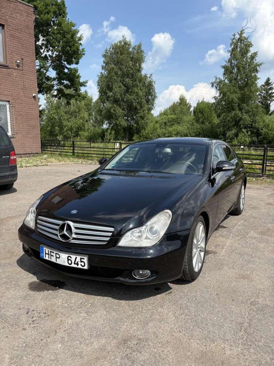 Melns Mercedes-Benz CLS 320 2007 Naujoji Akmenė, ar dzinēja tilpumu 3.00 L un nobraukumu 417 tūkst. km par 4800 €, foto 5 vietnē AUTOMOTO.COM.LV