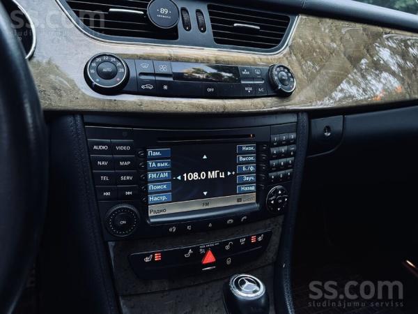 Melns Mercedes-Benz CLS 320 2007 Daugavpils, ar dzinēja tilpumu 3.00 L un nobraukumu 275 tūkst. km par 4650 €, foto 7 vietnē AUTOMOTO.COM.LV