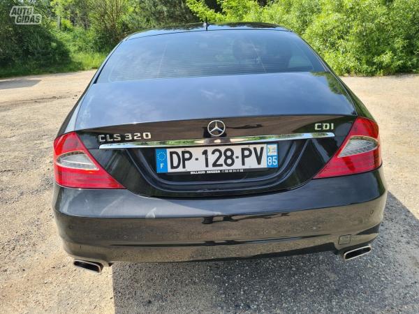 Melns Mercedes-Benz CLS 320 2008 Utena, ar dzinēja tilpumu 3.00 L un nobraukumu 229 tūkst. km par 6900 €, foto 5 vietnē AUTOMOTO.COM.LV