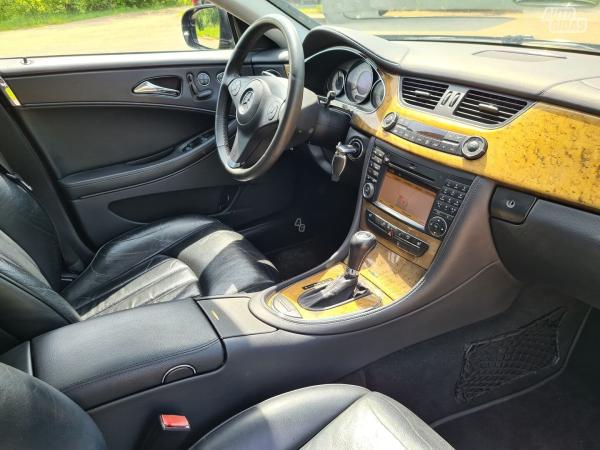 Melns Mercedes-Benz CLS 320 2008 Utena, ar dzinēja tilpumu 3.00 L un nobraukumu 229 tūkst. km par 6900 €, foto 7 vietnē AUTOMOTO.COM.LV