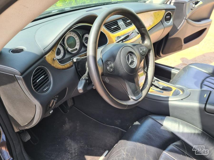 Melns Mercedes-Benz CLS 320 2008 Utena, ar dzinēja tilpumu 3.00 L un nobraukumu 229 tūkst. km par 6900 €, foto 9 vietnē AUTOMOTO.COM.LV