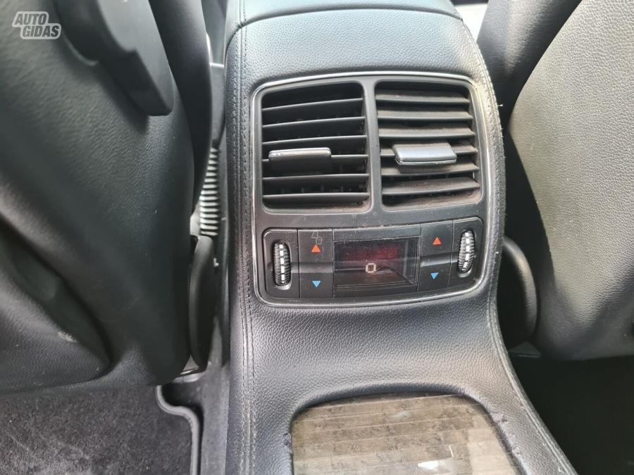 Melns Mercedes-Benz CLS 320 2008 Utena, ar dzinēja tilpumu 3.00 L un nobraukumu 229 tūkst. km par 6900 €, foto 18 vietnē AUTOMOTO.COM.LV