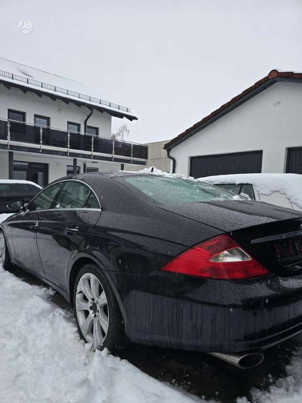 Melns Mercedes-Benz CLS 320 2008 Utena, ar dzinēja tilpumu 3.00 L un nobraukumu 350 tūkst. km par 4150 €, foto 6 vietnē AUTOMOTO.COM.LV