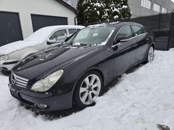 Melns Mercedes-Benz CLS 320 2008 Utena, ar dzinēja tilpumu 3.00 L un nobraukumu 350 tūkst. km par 4150 €, foto 7 vietnē AUTOMOTO.COM.LV