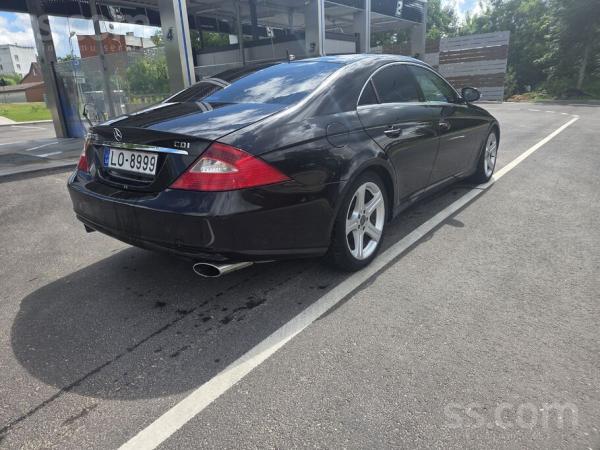 Melns Mercedes-Benz CLS 320 2008 Daugavpils, ar dzinēja tilpumu 3.00 L un nobraukumu 0 tūkst. km par 6750 €, foto 6 vietnē AUTOMOTO.COM.LV