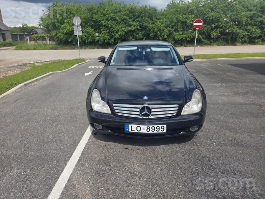 Melns Mercedes-Benz CLS 320 2008 Daugavpils, ar dzinēja tilpumu 3.00 L un nobraukumu 0 tūkst. km par 6750 €, foto 10 vietnē AUTOMOTO.COM.LV