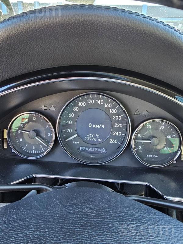 Melns Mercedes-Benz CLS 320 2008 Rīga, ar dzinēja tilpumu 3.00 L un nobraukumu 344 tūkst. km par 4500 €, foto 5 vietnē AUTOMOTO.COM.LV