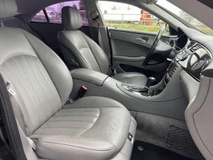 Melns Mercedes-Benz CLS 320 2008 Rēzekne, ar dzinēja tilpumu 3.00 L un nobraukumu 328 tūkst. km par 6600 €, foto 10 vietnē AUTOMOTO.COM.LV