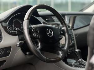 Melns Mercedes-Benz CLS 320 2008 Rēzekne, ar dzinēja tilpumu 3.00 L un nobraukumu 328 tūkst. km par 6600 €, foto 12 vietnē AUTOMOTO.COM.LV