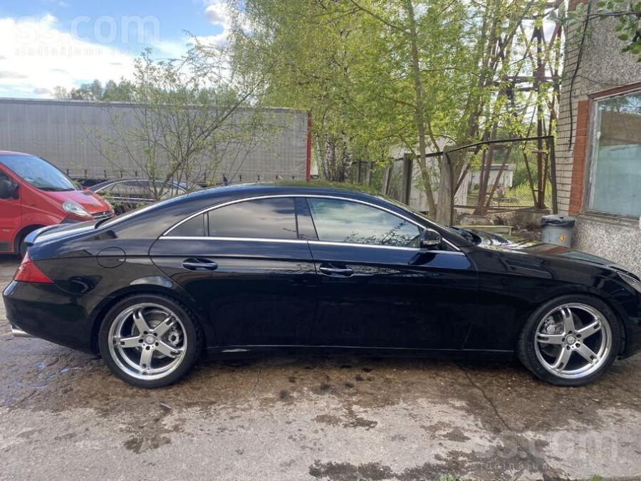 Melns Mercedes-Benz CLS 320 2008 Daugavpils, ar dzinēja tilpumu 3.00 L un nobraukumu 330 tūkst. km par 6900 €, foto 6 vietnē AUTOMOTO.COM.LV