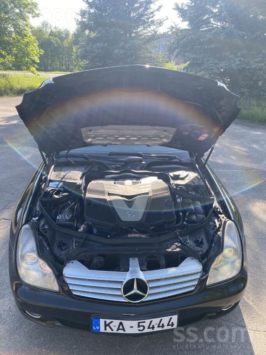 Melns Mercedes-Benz CLS 320 2008 Daugavpils, ar dzinēja tilpumu 3.00 L un nobraukumu 330 tūkst. km par 6900 €, foto 14 vietnē AUTOMOTO.COM.LV