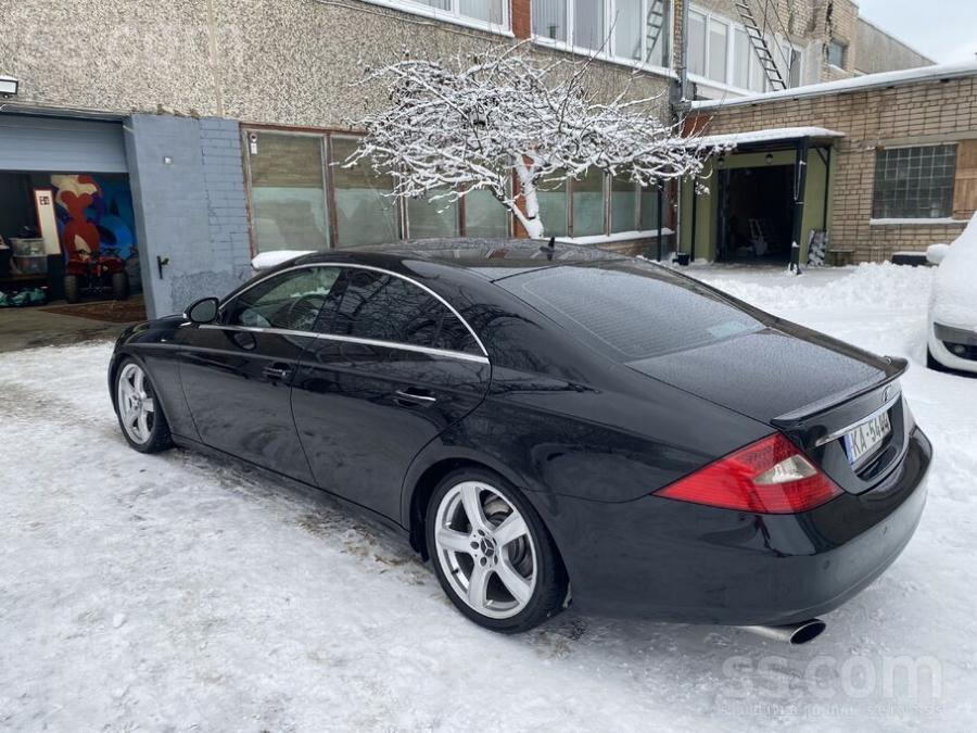 Melns Mercedes-Benz CLS 320 2008 Daugavpils, ar dzinēja tilpumu 3.00 L un nobraukumu 330 tūkst. km par 6900 €, foto 16 vietnē AUTOMOTO.COM.LV