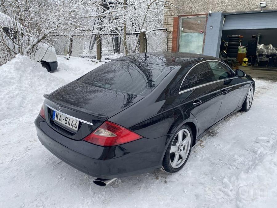 Melns Mercedes-Benz CLS 320 2008 Daugavpils, ar dzinēja tilpumu 3.00 L un nobraukumu 330 tūkst. km par 6900 €, foto 17 vietnē AUTOMOTO.COM.LV