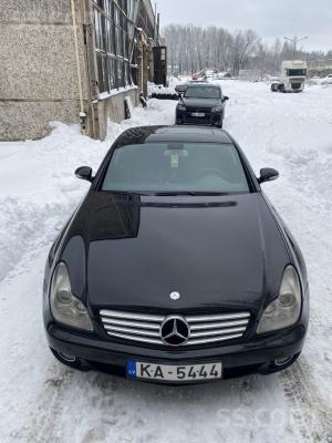 Melns Mercedes-Benz CLS 320 2008 Daugavpils, ar dzinēja tilpumu 3.00 L un nobraukumu 330 tūkst. km par 6900 €, foto 19 vietnē AUTOMOTO.COM.LV