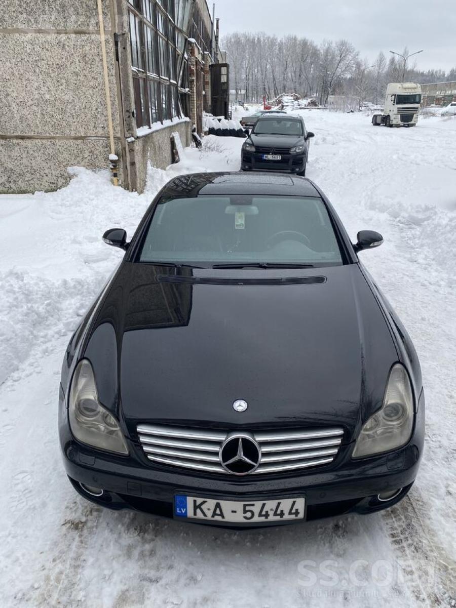Melns Mercedes-Benz CLS 320 2008 Daugavpils, ar dzinēja tilpumu 3.00 L un nobraukumu 330 tūkst. km par 6900 €, foto 19 vietnē AUTOMOTO.COM.LV