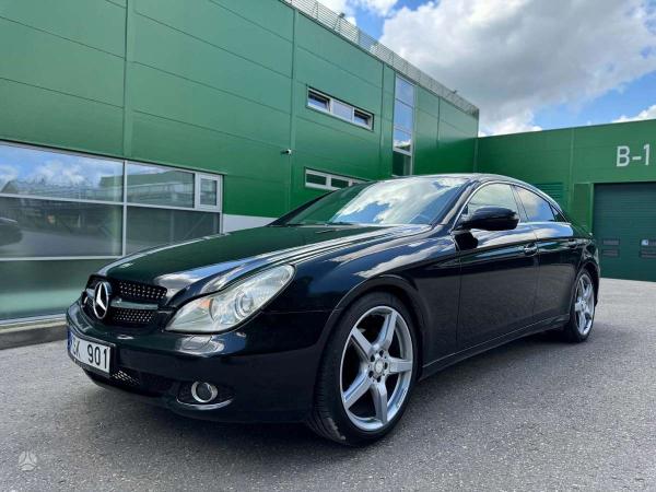 Black Mercedes-Benz CLS 320 2008 in Vilnius, with an engine capacity of 2.99 L and mileage of 340 thousand km for 4700 €, photo 2 on AUTOMOTO.COM.LV