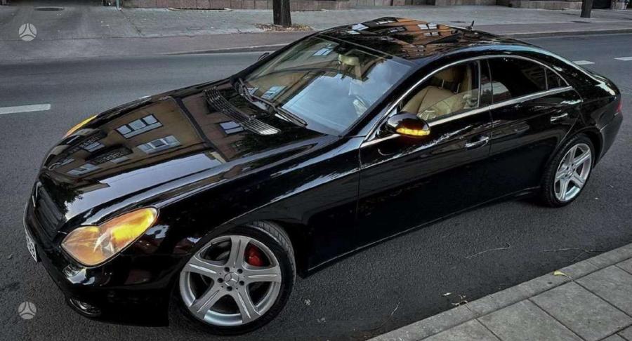 Black Mercedes-Benz CLS 320 2008 in Kaunas, with an engine capacity of 2.99 L and mileage of 350 thousand km for 6000 €, photo 8 on AUTOMOTO.COM.LV