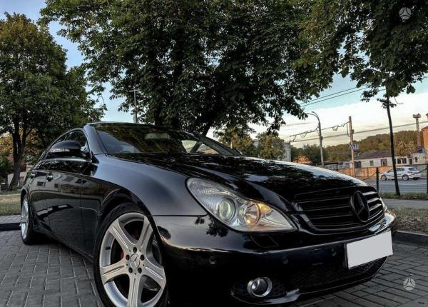 Black Mercedes-Benz CLS 320 2008 in Kaunas, with an engine capacity of 2.99 L and mileage of 350 thousand km for 6000 €, photo 9 on AUTOMOTO.COM.LV
