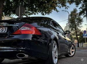 Black Mercedes-Benz CLS 320 2008 in Kaunas, with an engine capacity of 2.99 L and mileage of 350 thousand km for 6000 €, photo 12 on AUTOMOTO.COM.LV