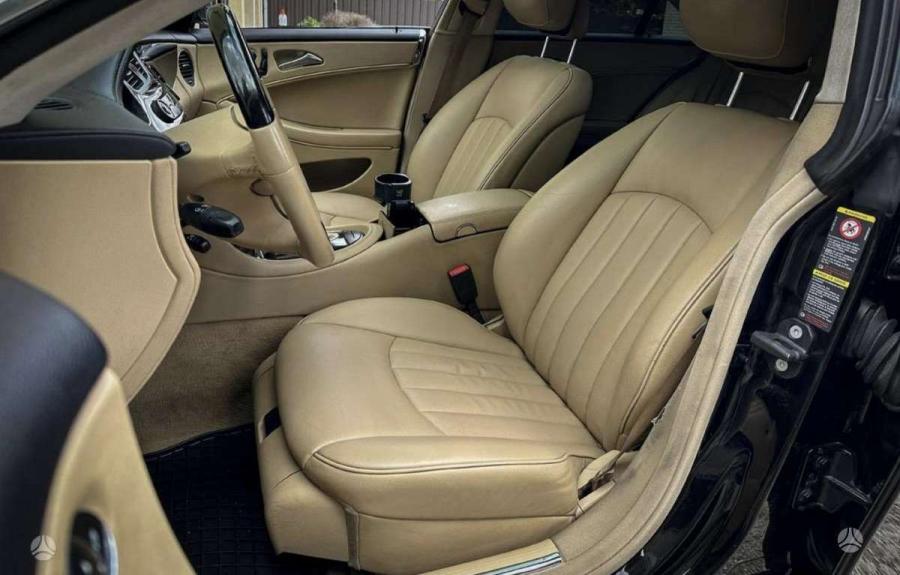 Black Mercedes-Benz CLS 320 2008 in Kaunas, with an engine capacity of 2.99 L and mileage of 350 thousand km for 6000 €, photo 18 on AUTOMOTO.COM.LV