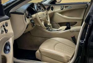 Black Mercedes-Benz CLS 320 2008 in Kaunas, with an engine capacity of 2.99 L and mileage of 350 thousand km for 6000 €, photo 23 on AUTOMOTO.COM.LV
