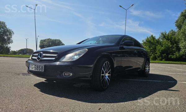 Melns Mercedes-Benz CLS 320 2011 Rīga, ar dzinēja tilpumu 3.00 L un nobraukumu 203 tūkst. km par 7150 €, foto 1 vietnē AUTOMOTO.COM.LV