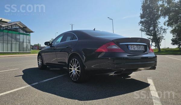 Melns Mercedes-Benz CLS 320 2011 Rīga, ar dzinēja tilpumu 3.00 L un nobraukumu 203 tūkst. km par 7150 €, foto 3 vietnē AUTOMOTO.COM.LV