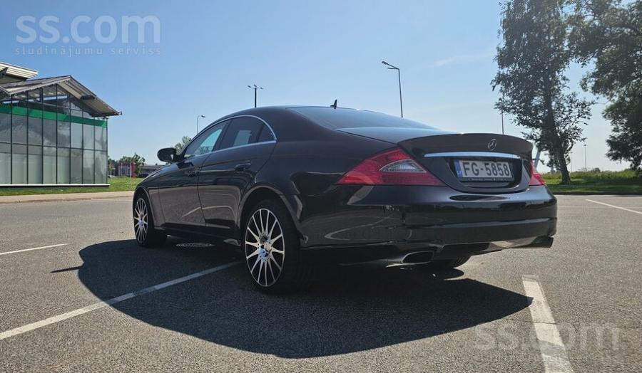 Melns Mercedes-Benz CLS 320 2011 Rīga, ar dzinēja tilpumu 3.00 L un nobraukumu 203 tūkst. km par 7150 €, foto 4 vietnē AUTOMOTO.COM.LV