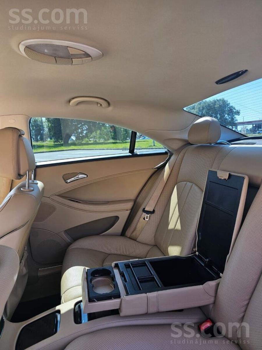 Melns Mercedes-Benz CLS 320 2011 Rīga, ar dzinēja tilpumu 3.00 L un nobraukumu 203 tūkst. km par 7150 €, foto 10 vietnē AUTOMOTO.COM.LV
