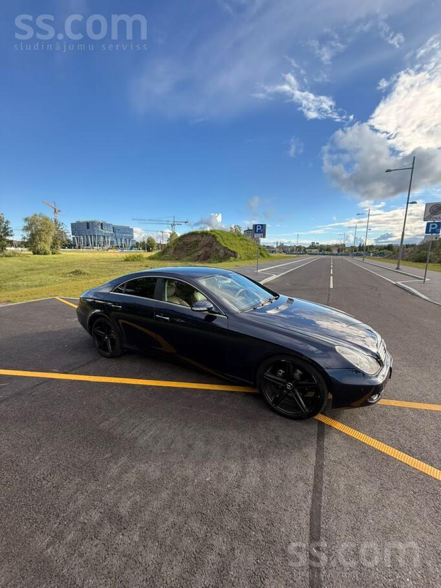 Zils Mercedes-Benz CLS 320 2006 Rīga, ar dzinēja tilpumu 3.00 L un nobraukumu 242 tūkst. km par 5800 €, foto 1 vietnē AUTOMOTO.COM.LV