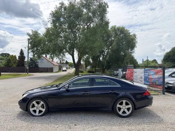 Blue Mercedes-Benz CLS 320 2006 in Ventspils, with an engine capacity of 3.00 L and mileage of 401 thousand km for 4600 €, photo 8 on AUTOMOTO.COM.LV