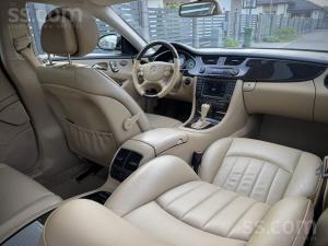 Blue Mercedes-Benz CLS 320 2005 in Jelgava, with an engine capacity of 3.00 L and mileage of 345 thousand km for 6350 €, photo 15 on AUTOMOTO.COM.LV