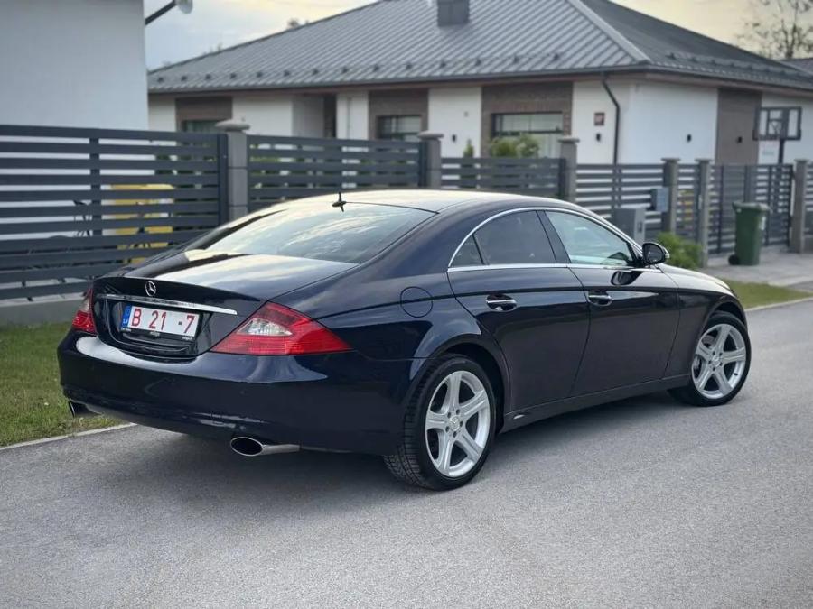 Zils Mercedes-Benz CLS 320 2005 Jelgava, ar dzinēja tilpumu 3.00 L un nobraukumu 345 tūkst. km par 6350 €, foto 9 vietnē AUTOMOTO.COM.LV