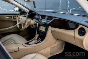 Zils Mercedes-Benz CLS 320 2006 Rīga, ar dzinēja tilpumu 3.00 L un nobraukumu 406 tūkst. km par 6490 €, foto 10 vietnē AUTOMOTO.COM.LV