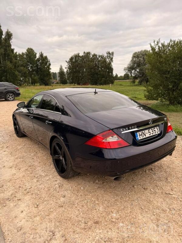 Blue Mercedes-Benz CLS 320 2006 in Riga, with an engine capacity of 3.00 L and mileage of 245 thousand km for 5100 €, photo 1 on AUTOMOTO.COM.LV