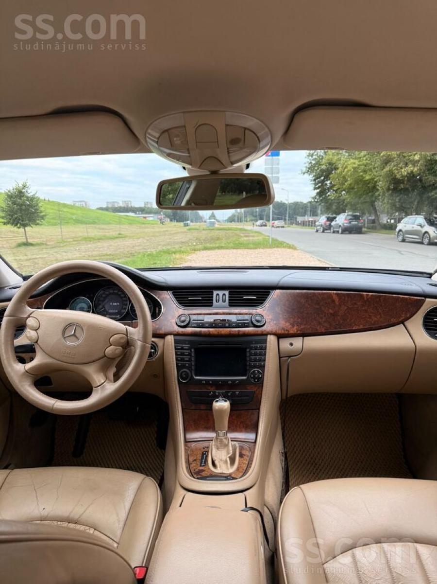 Zils Mercedes-Benz CLS 320 2006 Rīga, ar dzinēja tilpumu 3.00 L un nobraukumu 245 tūkst. km par 5100 €, foto 7 vietnē AUTOMOTO.COM.LV