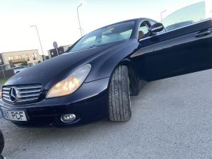 Zils Mercedes-Benz CLS 320 2007 Tallina, ar dzinēja tilpumu 0.00 L un nobraukumu 332 tūkst. km par 4850 €, foto 4 vietnē AUTOMOTO.COM.LV