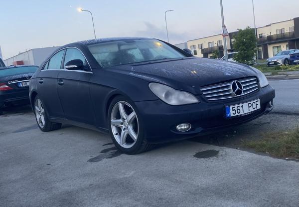 Zils Mercedes-Benz CLS 320 2007 Tallina, ar dzinēja tilpumu 0.00 L un nobraukumu 332 tūkst. km par 4850 €, foto 8 vietnē AUTOMOTO.COM.LV