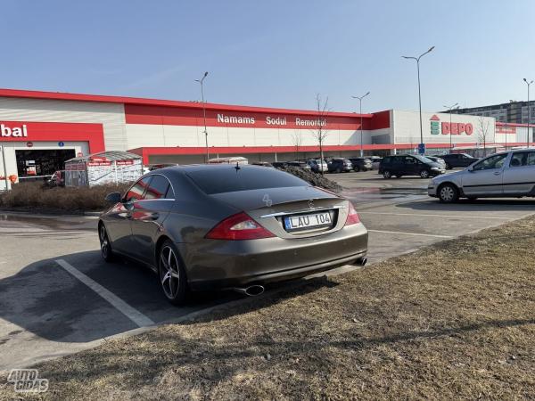 Brūns Mercedes-Benz CLS 320 2006 Viļņa, ar dzinēja tilpumu 3.00 L un nobraukumu 420 tūkst. km par 5500 €, foto 5 vietnē AUTOMOTO.COM.LV