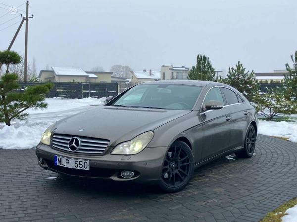 Brown Mercedes-Benz CLS 320 2007 in Taurage, with an engine capacity of 3.00 L and mileage of 310 thousand km for 4200 €, photo 3 on AUTOMOTO.COM.LV