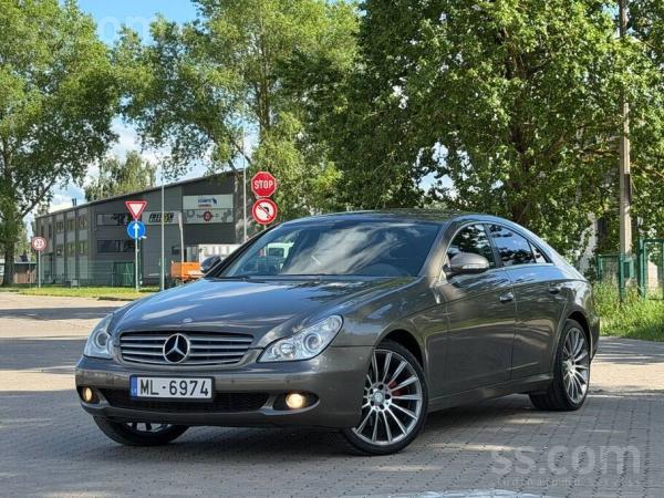 Brown Mercedes-Benz CLS 320 2005 in Riga, with an engine capacity of 3.00 L and mileage of 0 thousand km for 4490 €, photo 1 on AUTOMOTO.COM.LV