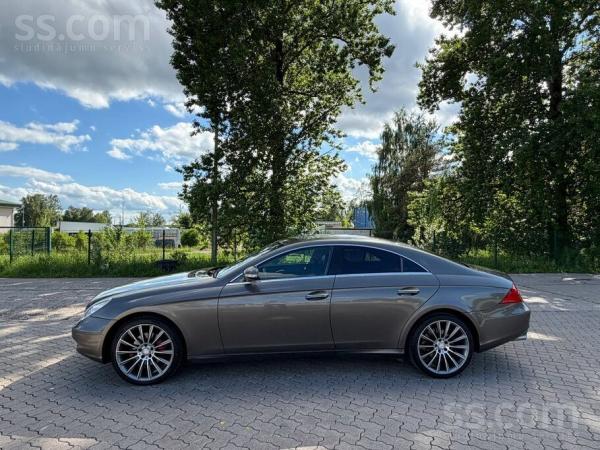Brown Mercedes-Benz CLS 320 2005 in Riga, with an engine capacity of 3.00 L and mileage of 0 thousand km for 4490 €, photo 6 on AUTOMOTO.COM.LV