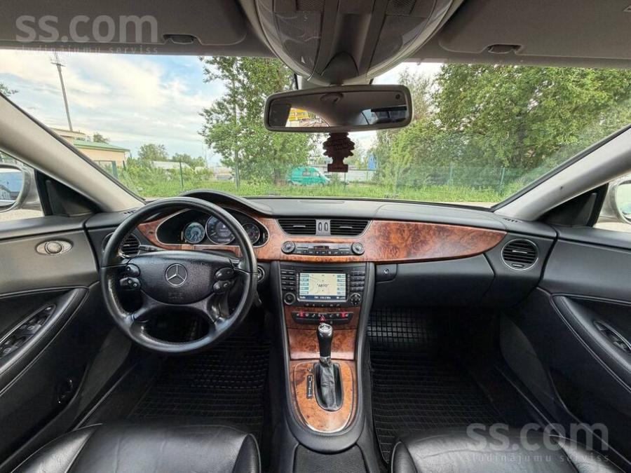Brūns Mercedes-Benz CLS 320 2005 Rīga, ar dzinēja tilpumu 3.00 L un nobraukumu 0 tūkst. km par 4490 €, foto 16 vietnē AUTOMOTO.COM.LV
