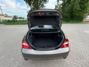 Brūns Mercedes-Benz CLS 320 2005 Rīga, ar dzinēja tilpumu 3.00 L un nobraukumu 0 tūkst. km par 4490 €, foto 31 vietnē AUTOMOTO.COM.LV