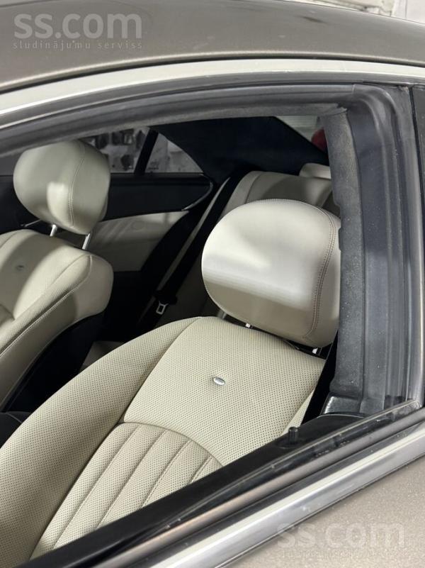 Brūns Mercedes-Benz CLS 320 2005 Jelgava, ar dzinēja tilpumu 3.00 L un nobraukumu 388 tūkst. km par 10000 €, foto 4 vietnē AUTOMOTO.COM.LV